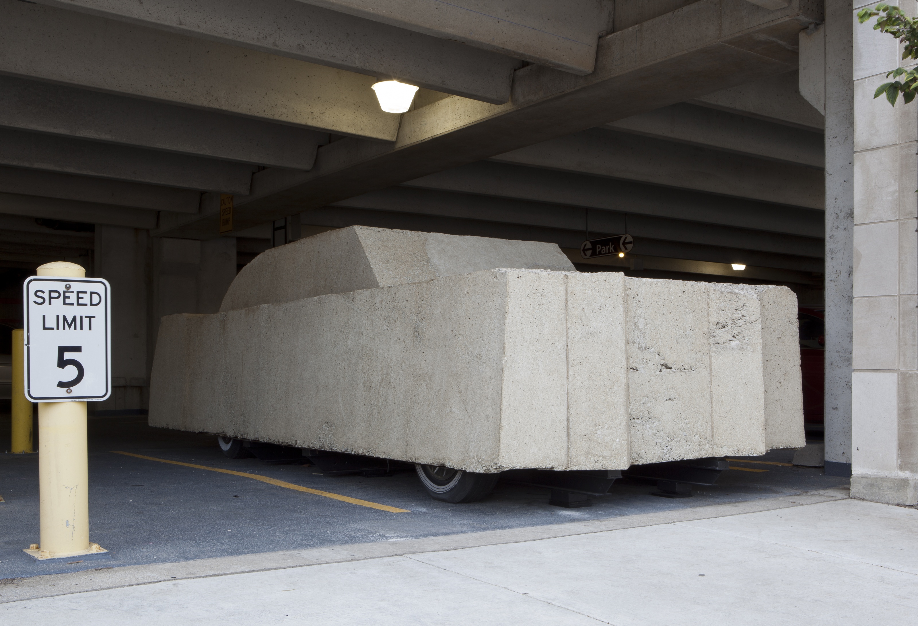CONCRETE CARS – Qompendium