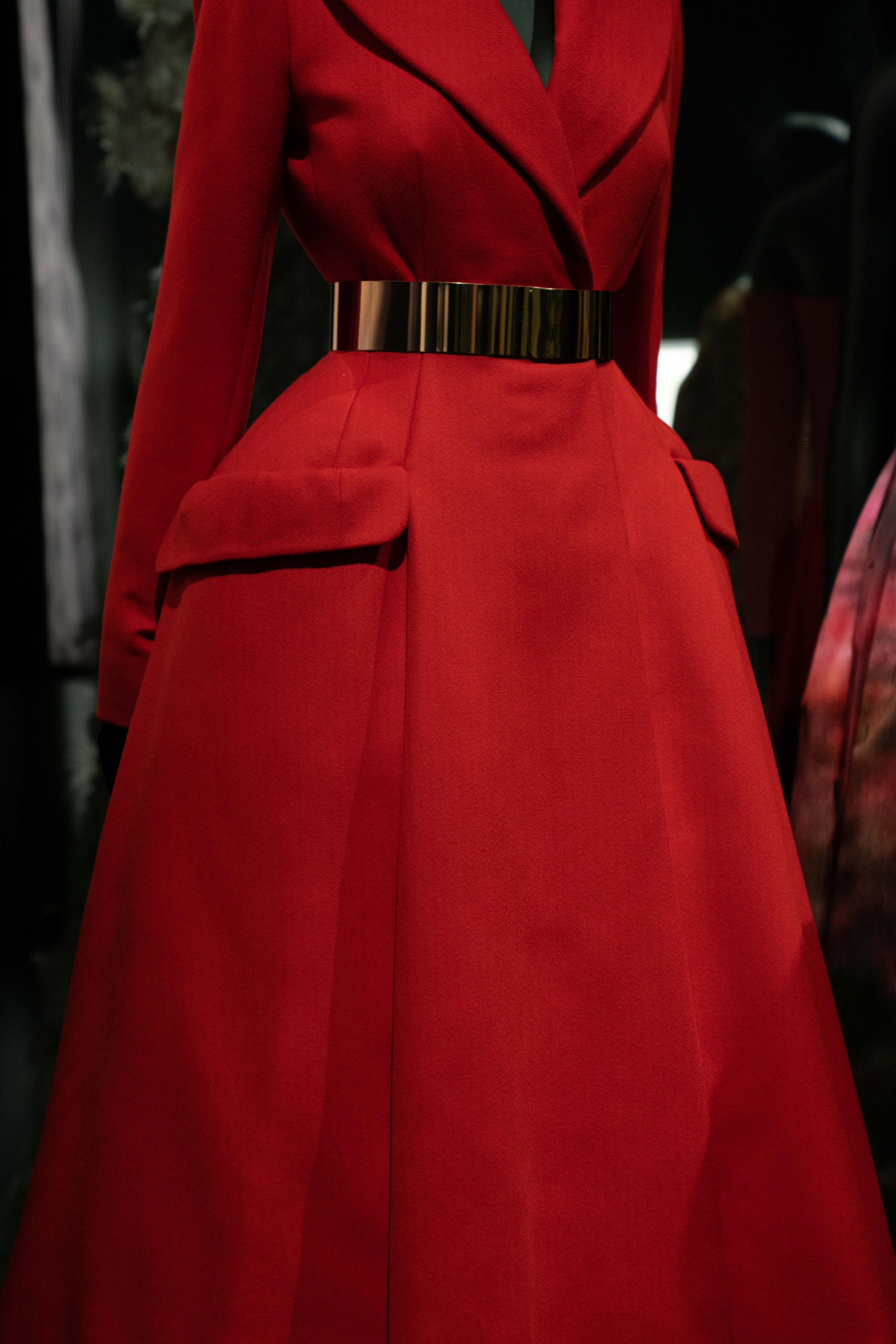 CHRISTIAN DIOR: THE MAN BEHIND A REVOLUTION – Qompendium